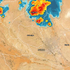 Update 7:25 PM | Thunderstorms north of Riyadh and lightning seen from ...
