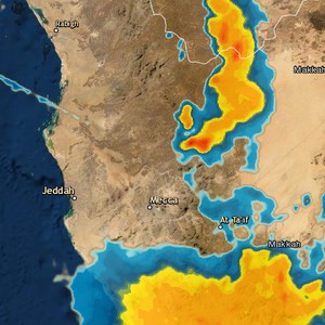 Makkah Al-Mukarramah - 10:15 pm | Thunder clouds and possible rain in ...