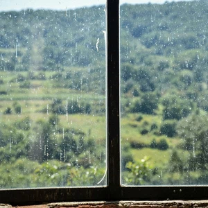 Levant Une Masse Dair Froid Accompagnée De Pluies Dintensité