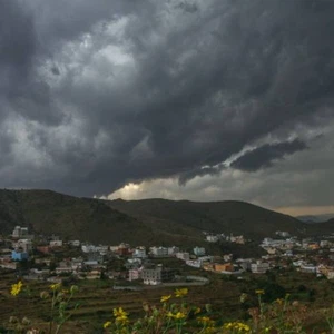 Saudi Arabia Thunderstorms Of Varying Intensity In Several Parts Of