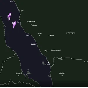 مدينة جدة رصد تجدد نشاط السحب الرعدية الان قبالة سواحل جدة طقس