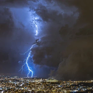 Saudi Arabia An Alert For Yanbu Rabigh And Umluj With Thunderstorms