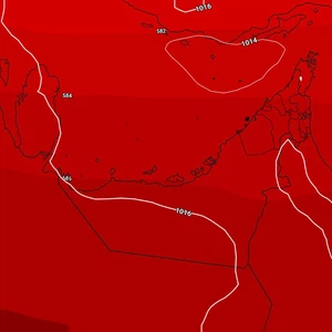 الإمارات المركز الوطني فرصة تشكل الضباب أو الضباب الخفيف على بعض