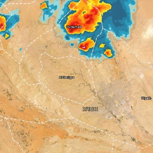 Update 725 Pm Thunderstorms North Of Riyadh And Lightning Seen From