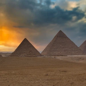 مصر أجواء مستقرة وضباب متوقع في بعض المناطق يوم الأحد طقس العرب