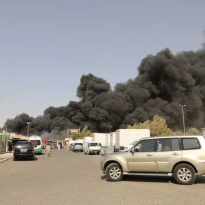 Video | A massive fire in the tent market in Kuwait, and strong winds ...