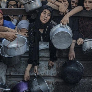 When a person is hungry, how does the body start eating itself to stay ...