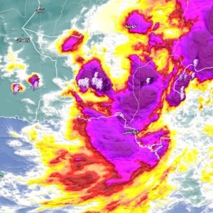 سلطنة عُمان تفاصيل حالة جوية ماطرة يُتوقع أن تؤثر على السلطنة يومي